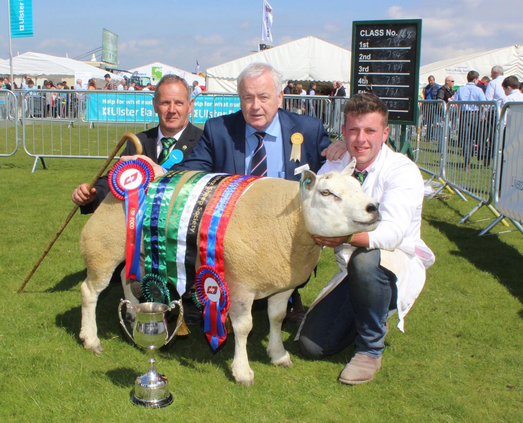 Matthew Burleigh presented with Smyths Daleside Trophy | Beltex Sheep ...